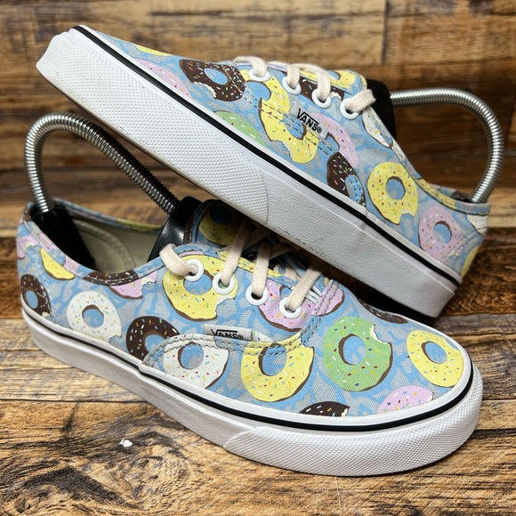 Vans | Shoes | Rare Vans Mens 45 Women 6 Sneaker Shoe Canvas Low Top ...